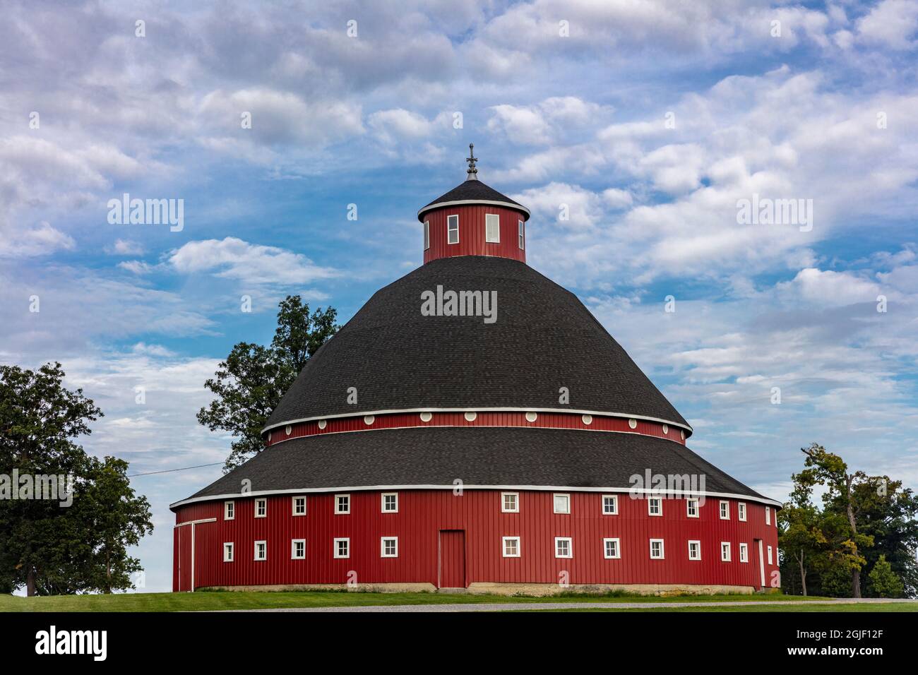 The J.H. Manchester Round Barn in New Hampshire, Ohio, USA Stock Photo ...