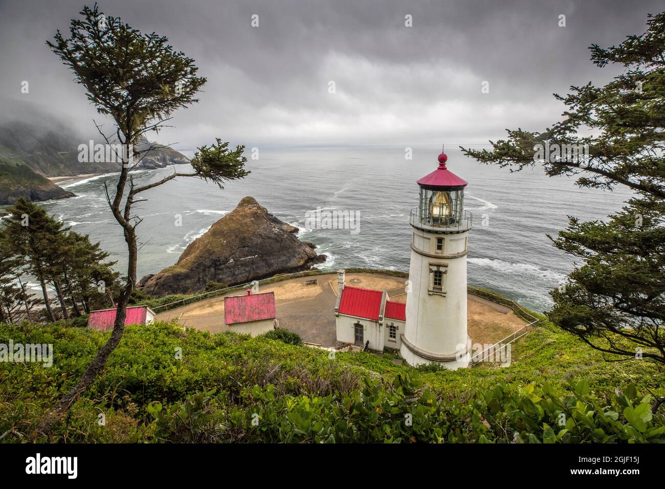 USA, Oregon. Heceta Head Lighthouse overlooking ocean Stock Photo - Alamy