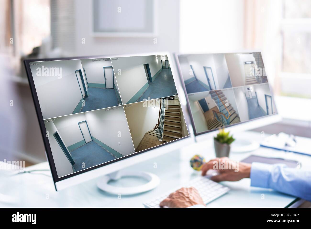 Camera monitor hi-res stock photography and images - Alamy