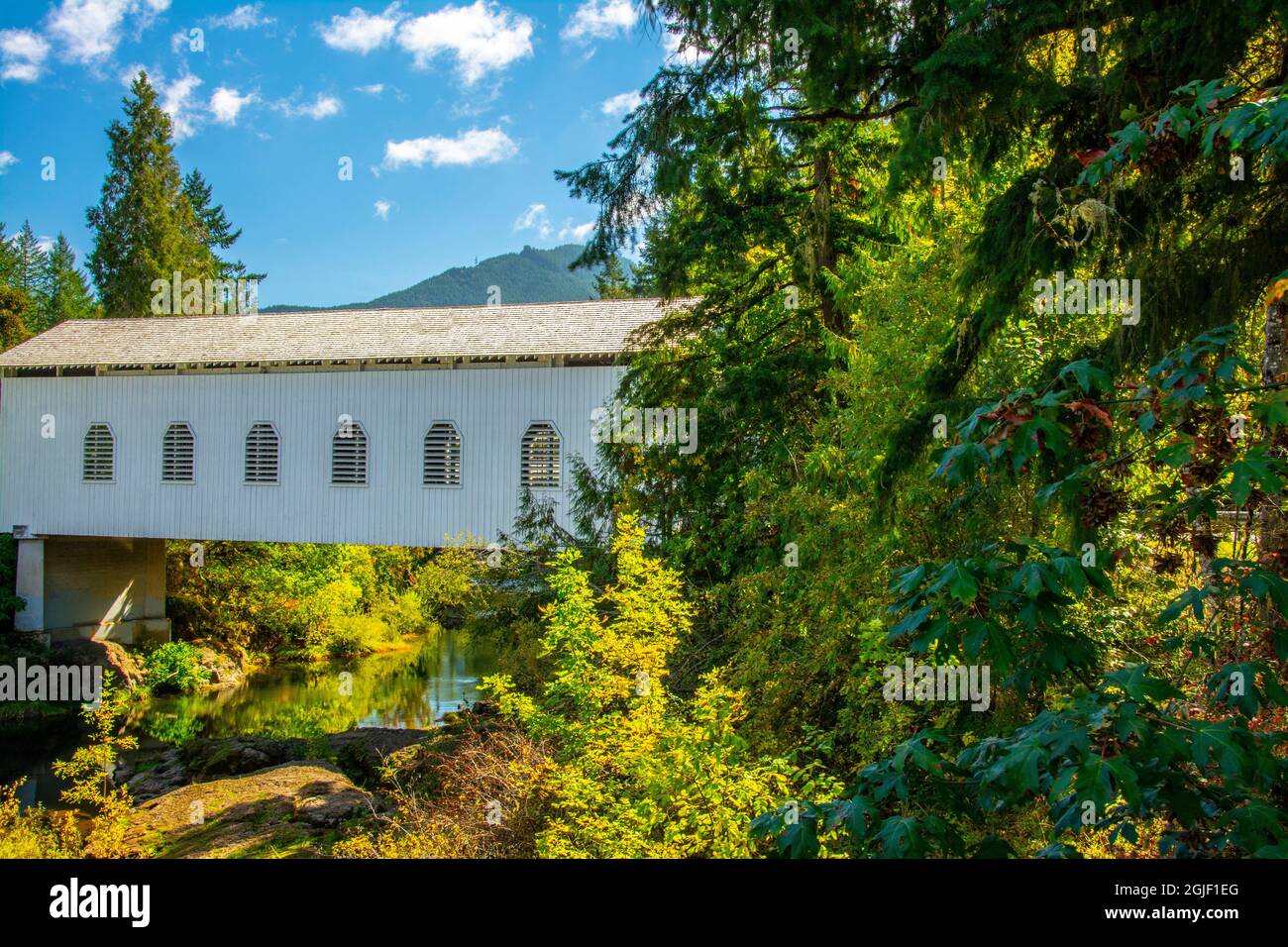 Dorena Bridge, Cottage Grove, Oregon, USA Stock Photo - Alamy
