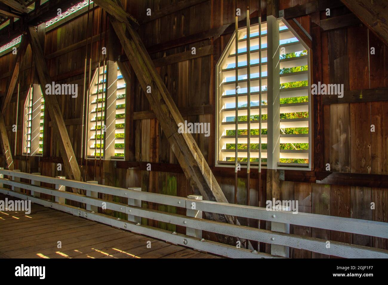 Interior, Dorena Bridge, Cottage Grove, Oregon, USA Stock Photo - Alamy