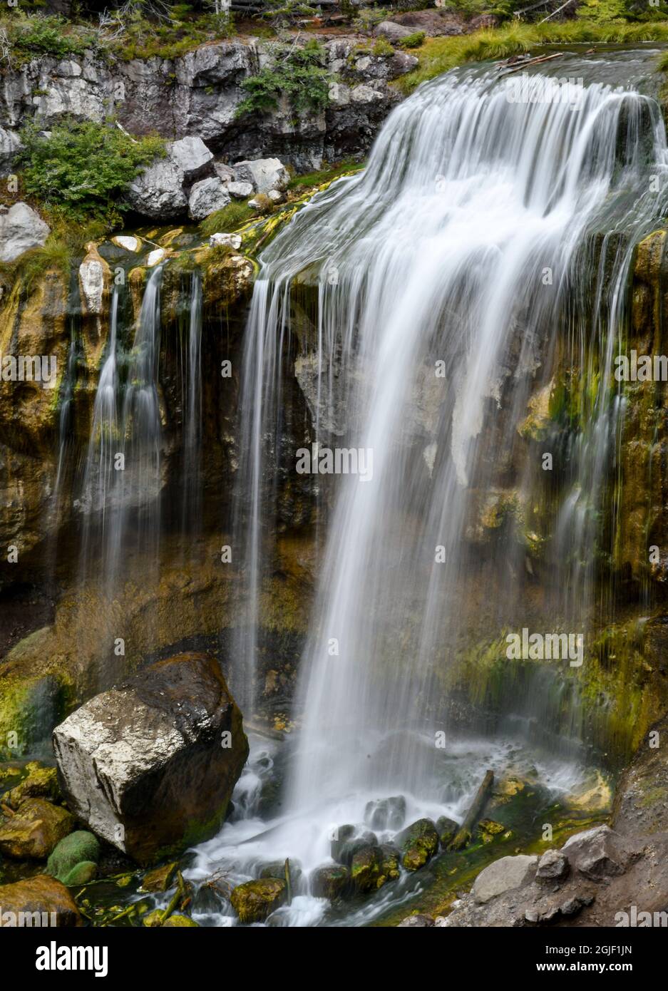 Bridge Creek Falls, Deschutes National Forest, Oregon Stock Photo - Alamy