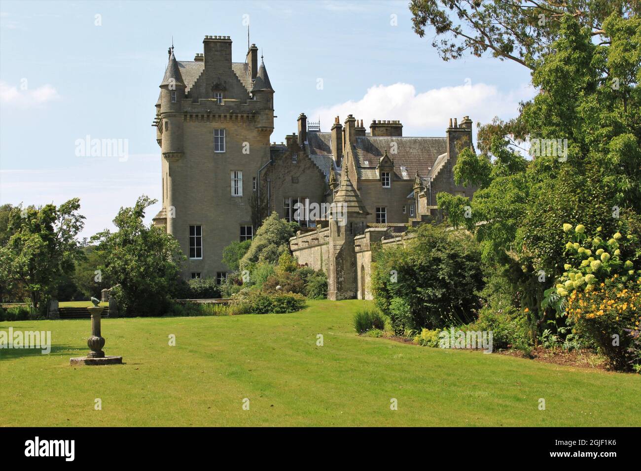 Lochinch castle hi-res stock photography and images - Alamy
