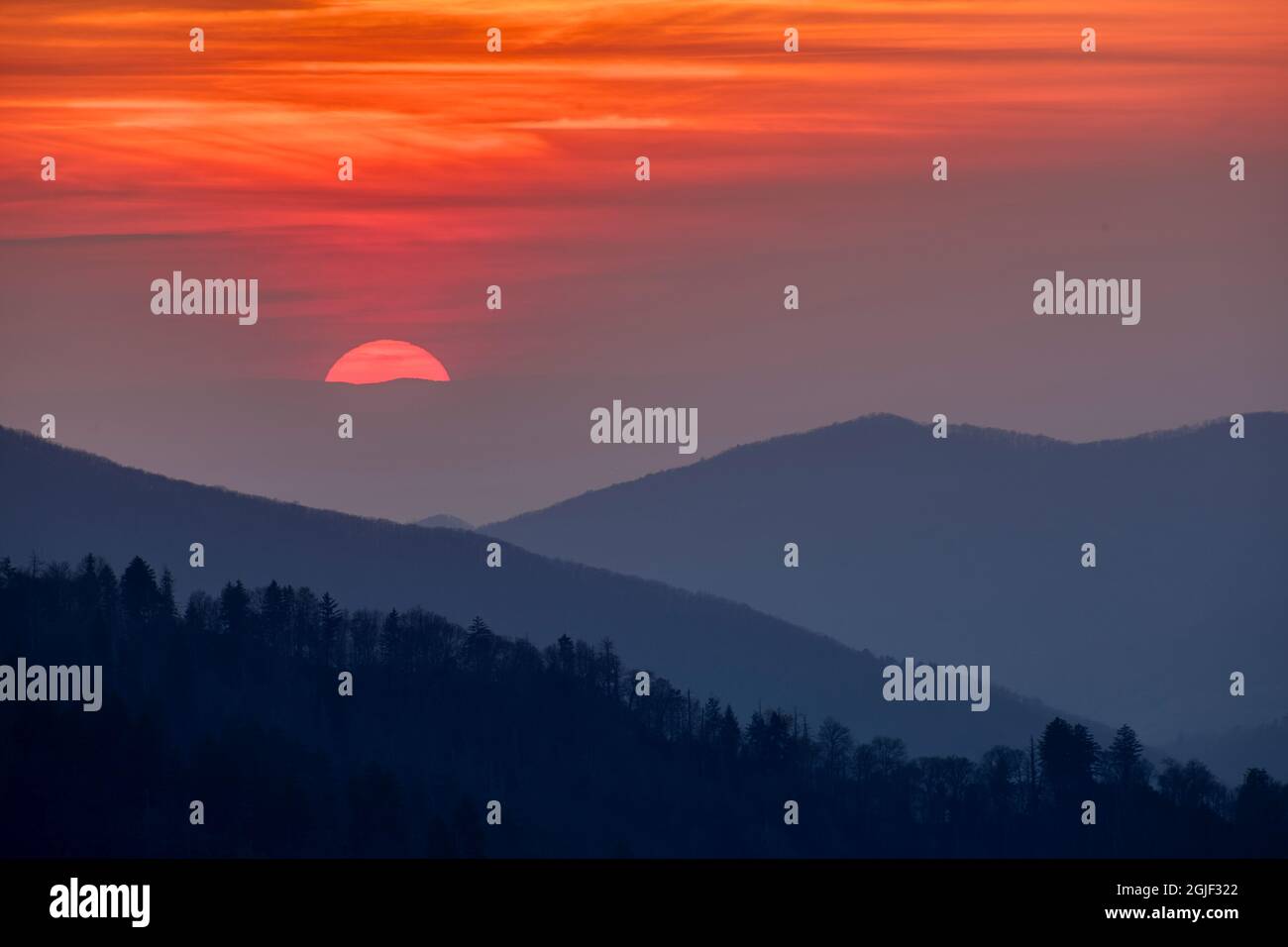 Great smoky mountains sunset hi-res stock photography and images - Alamy