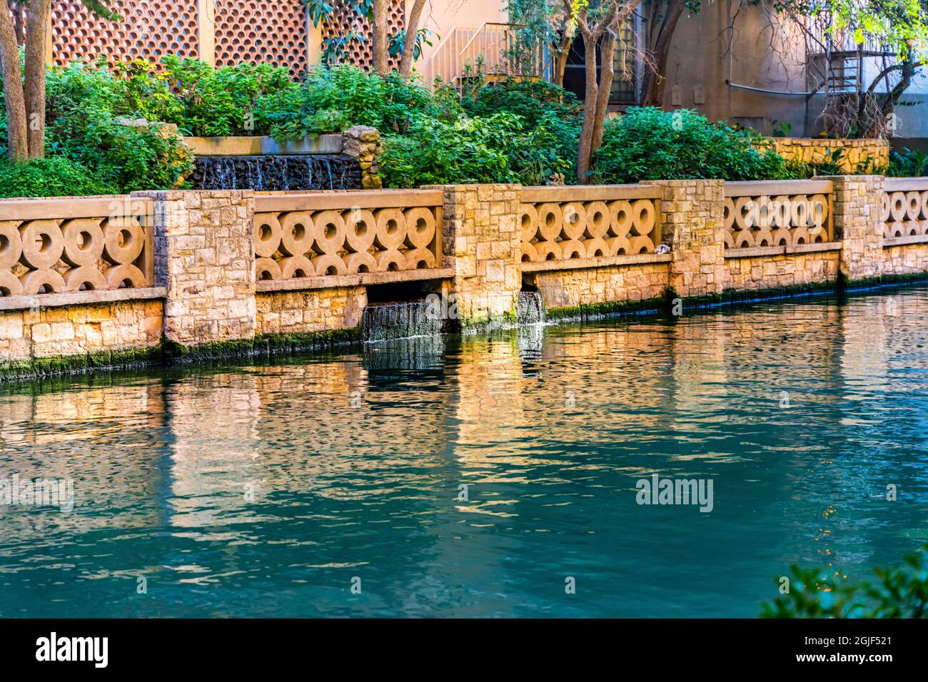 Waterfall Reflection River Walk, San Antonio, Texas. 15 Mile River Walk ...
