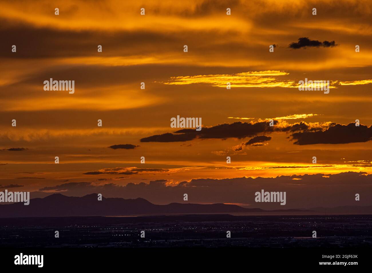 Wasatch mountains sunset utah hi-res stock photography and images - Alamy
