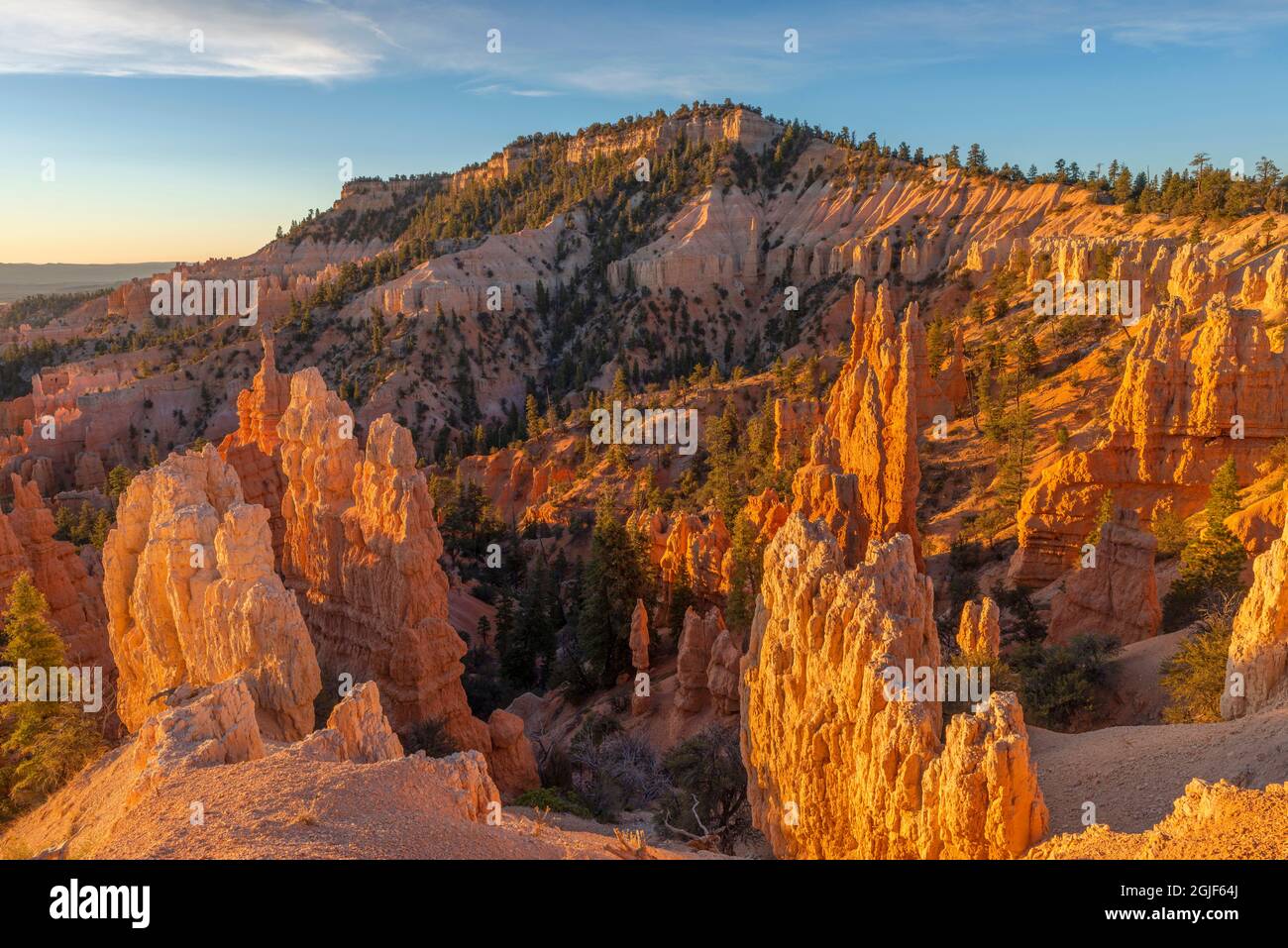 USA, Utah, Bryce Canyon National Park, View south at sunrise from ...