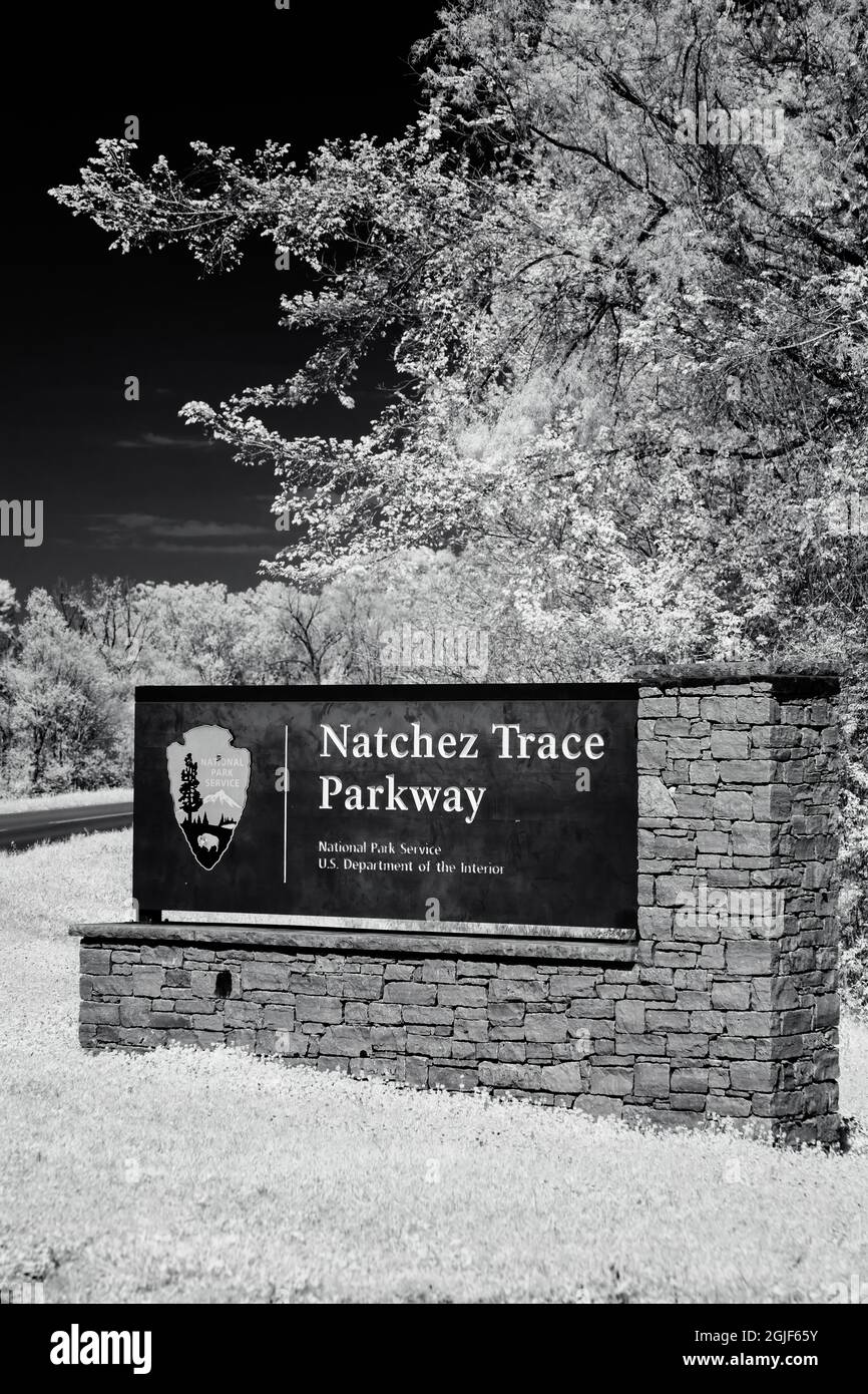 Parkway Entrance Sign Stock Photo - Alamy