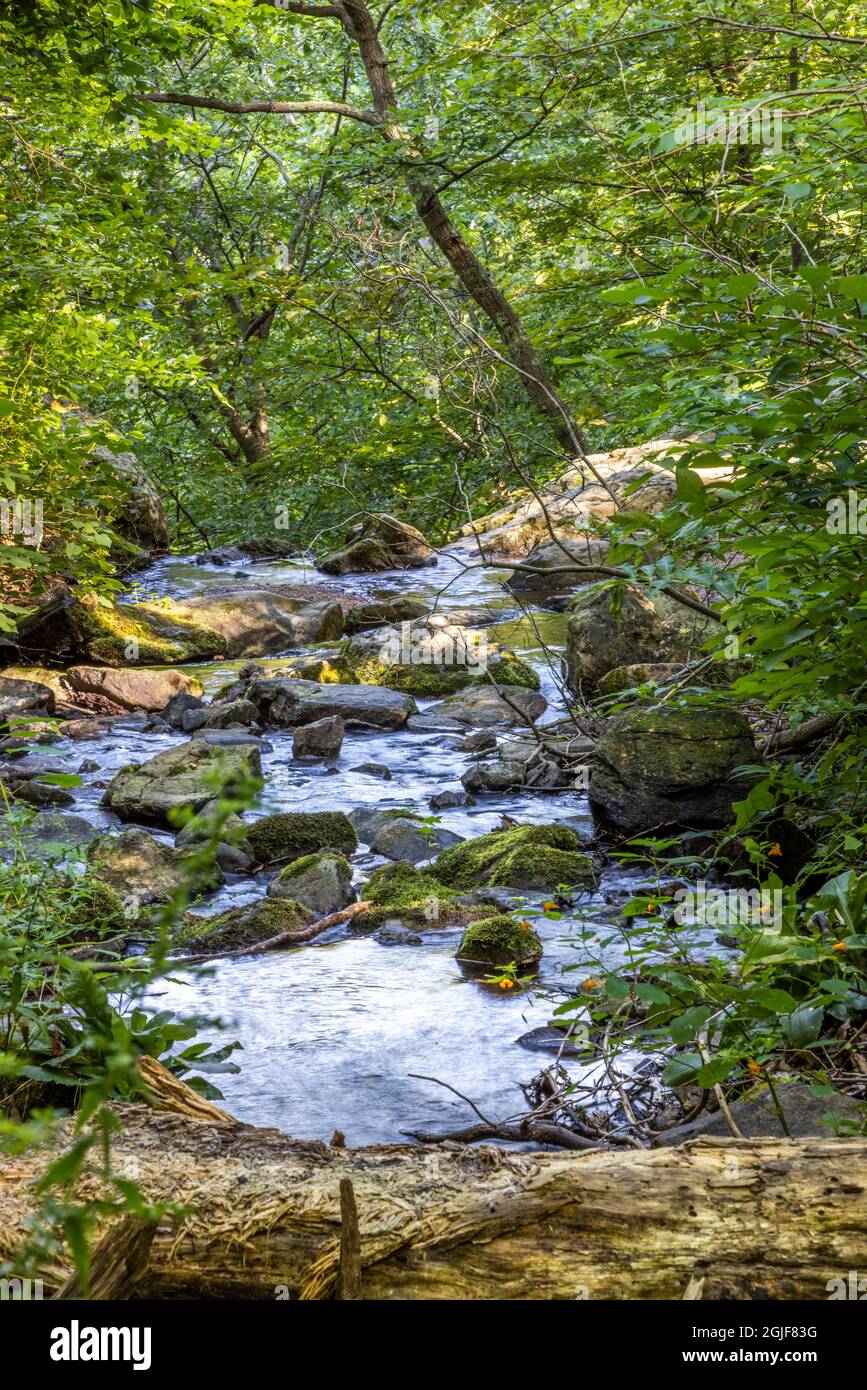 Lands run falls hi-res stock photography and images - Alamy