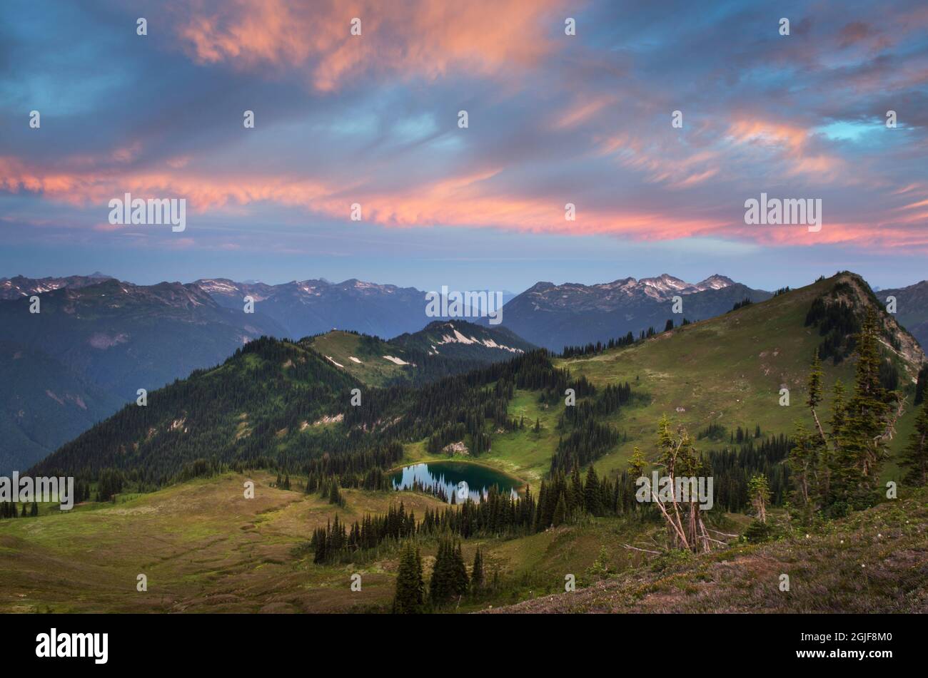 USA, Washington State. Image Lake, Glacier Peak Wilderness North ...