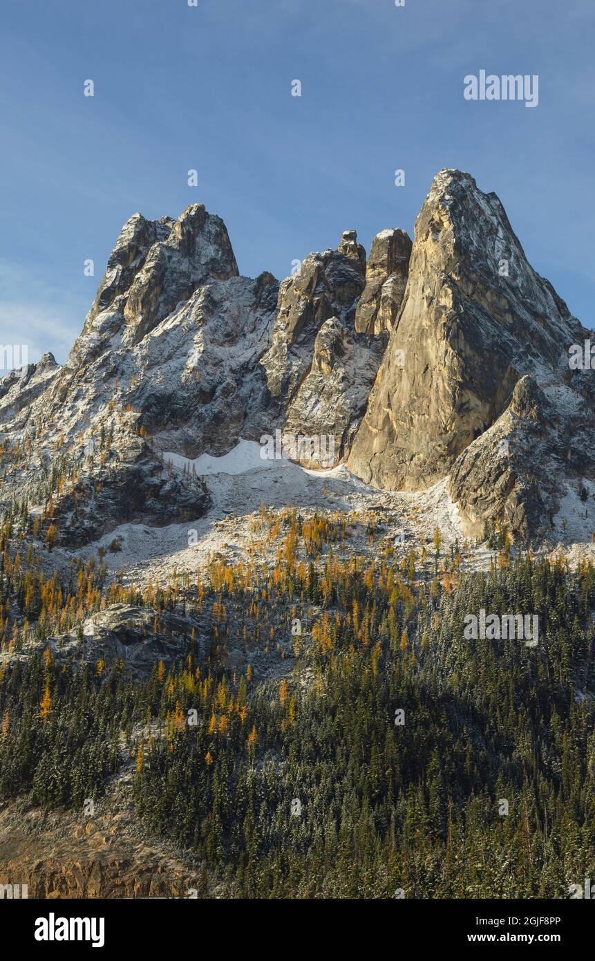 Liberty Bell Mountain and Early Winters Spires seen from Washington ...