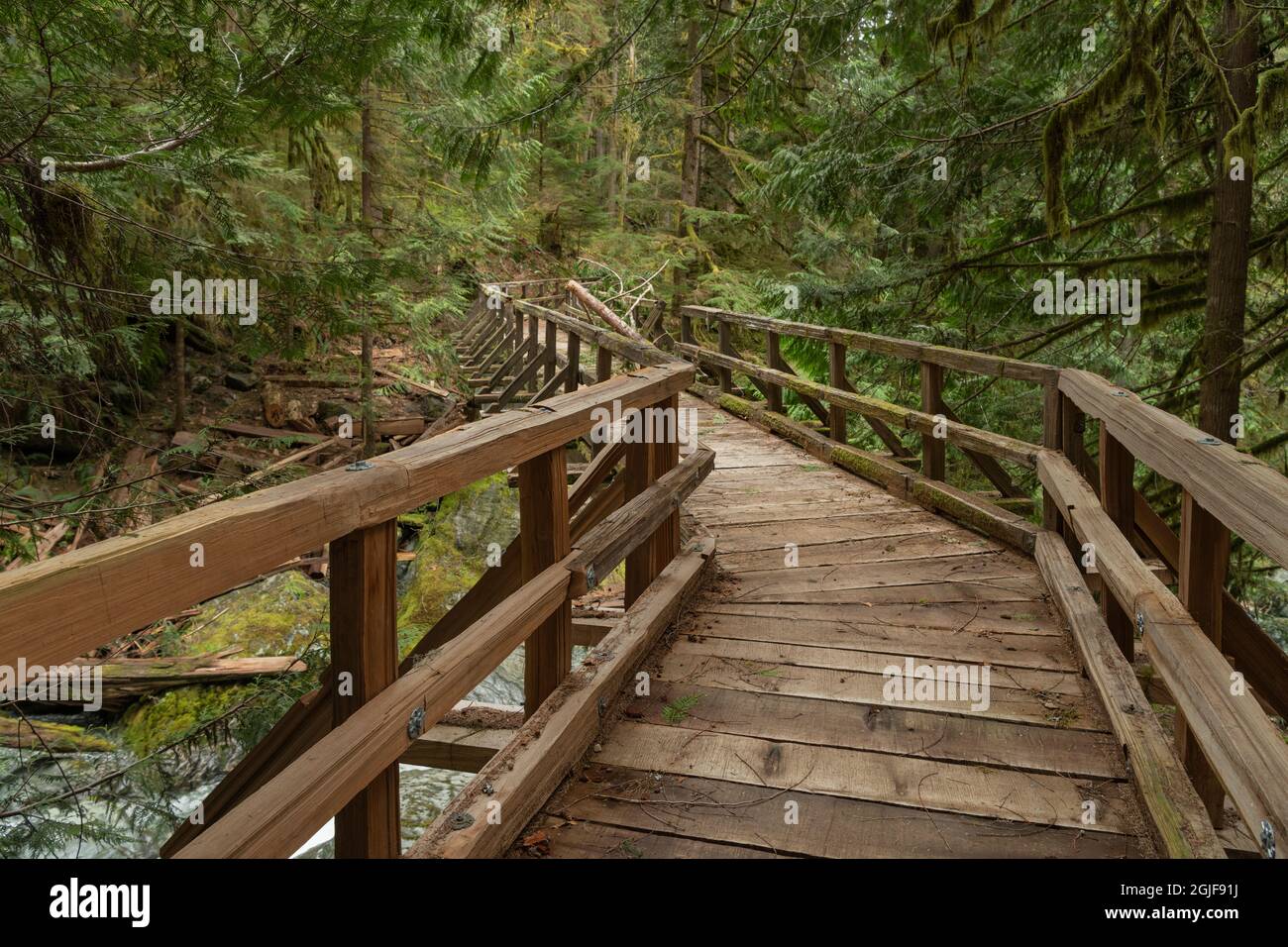 Hiker register kiosk at Baker Lake Trailhead, North Cascades ...