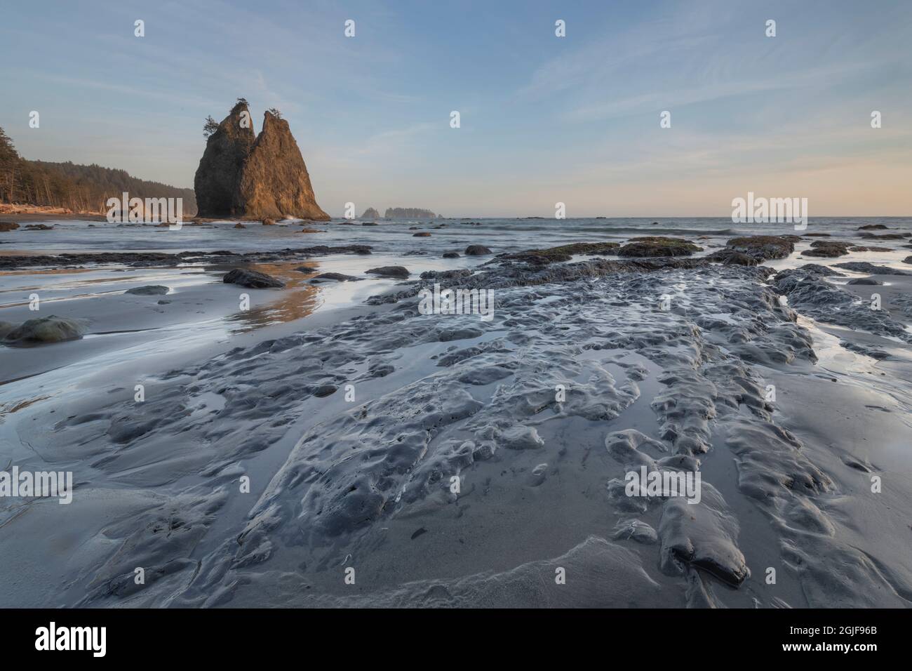 Split Rock Rialto Beach, Olympic National Park, Washington State Stock ...