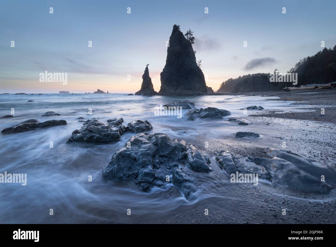 Split Rock on Rialto Beach during twilight or blue hour, Olympic ...