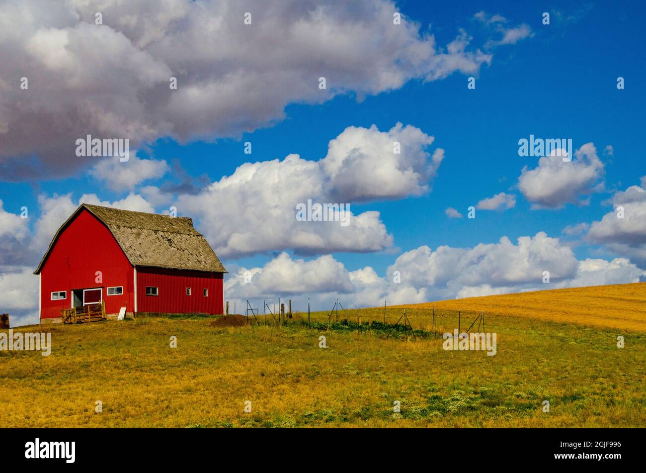 USA, Washington State, The Palouse, red barn Stock Photo - Alamy