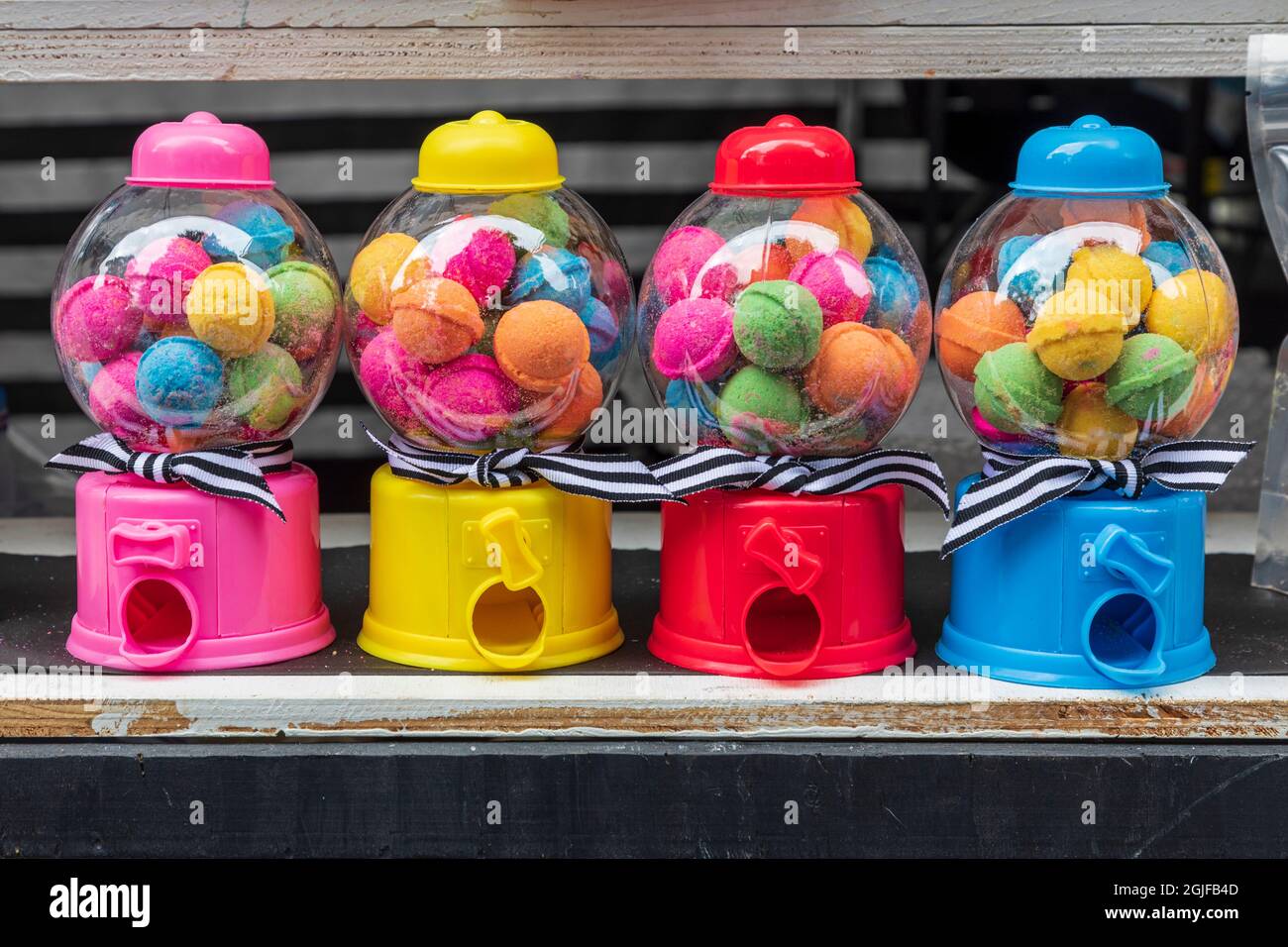 Candy dispensers hi-res stock photography and images - Alamy
