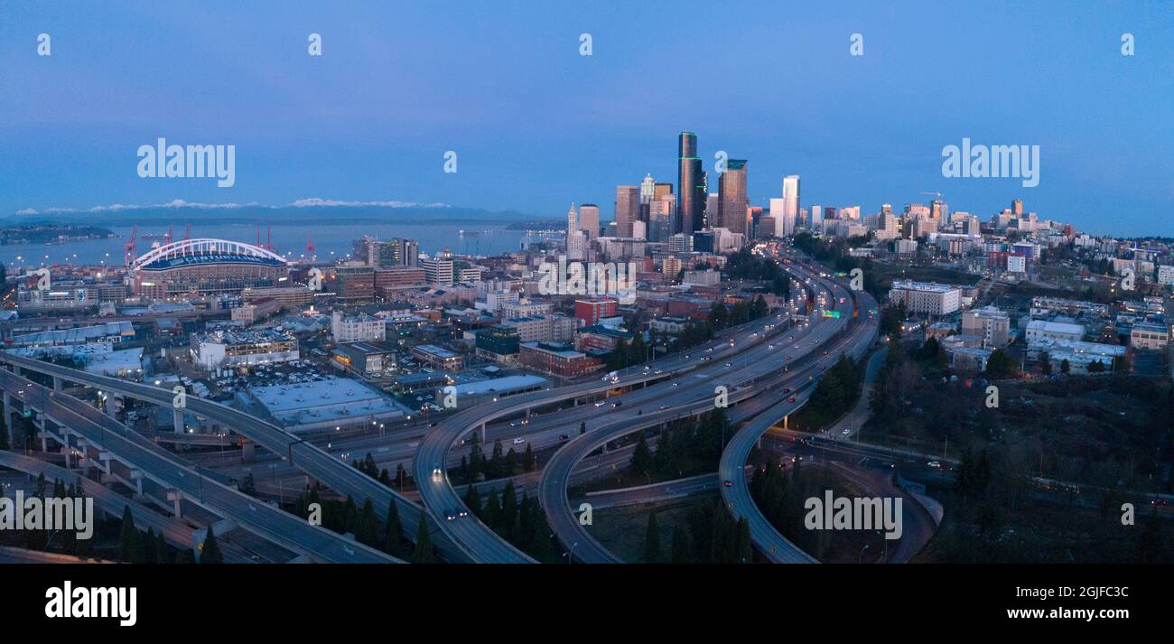 Aerial view of downtown Seattle in the morning Stock Photo - Alamy