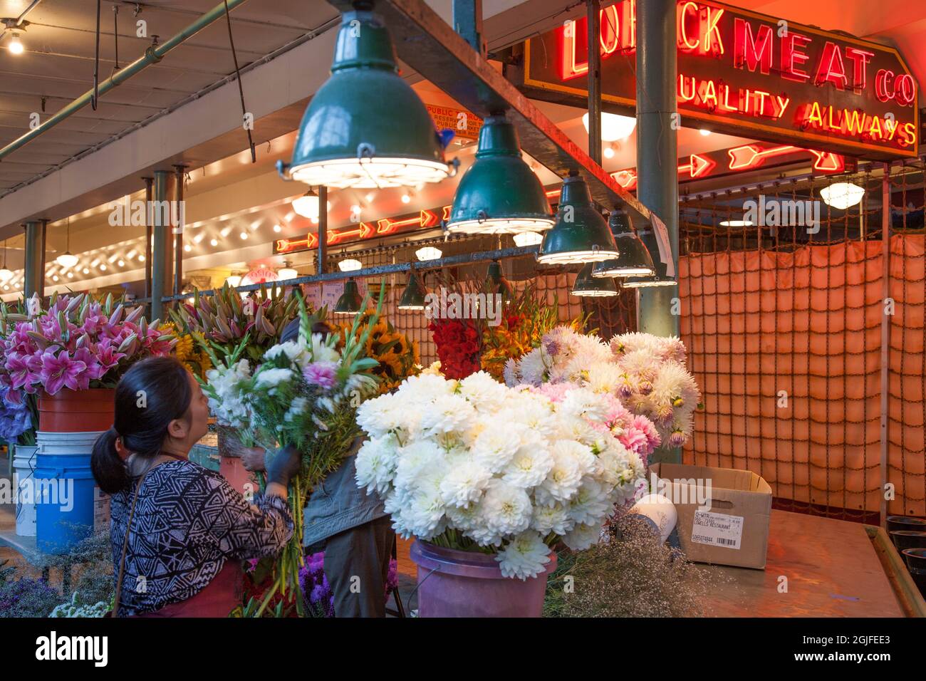 Flowers for sale at Pike Place Market in Seattle, Washington State ...