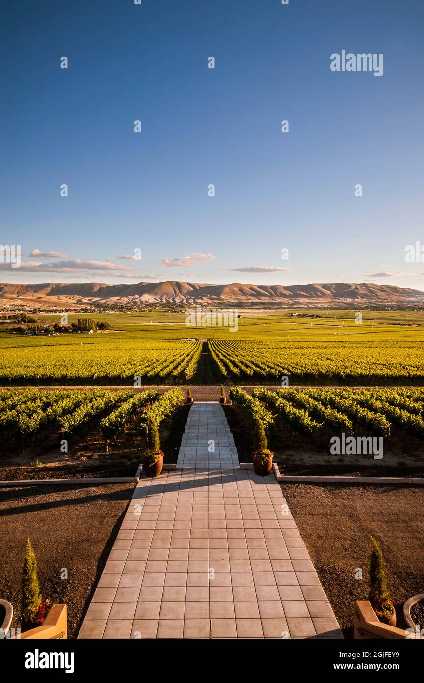 Col solare hi-res stock photography and images - Alamy