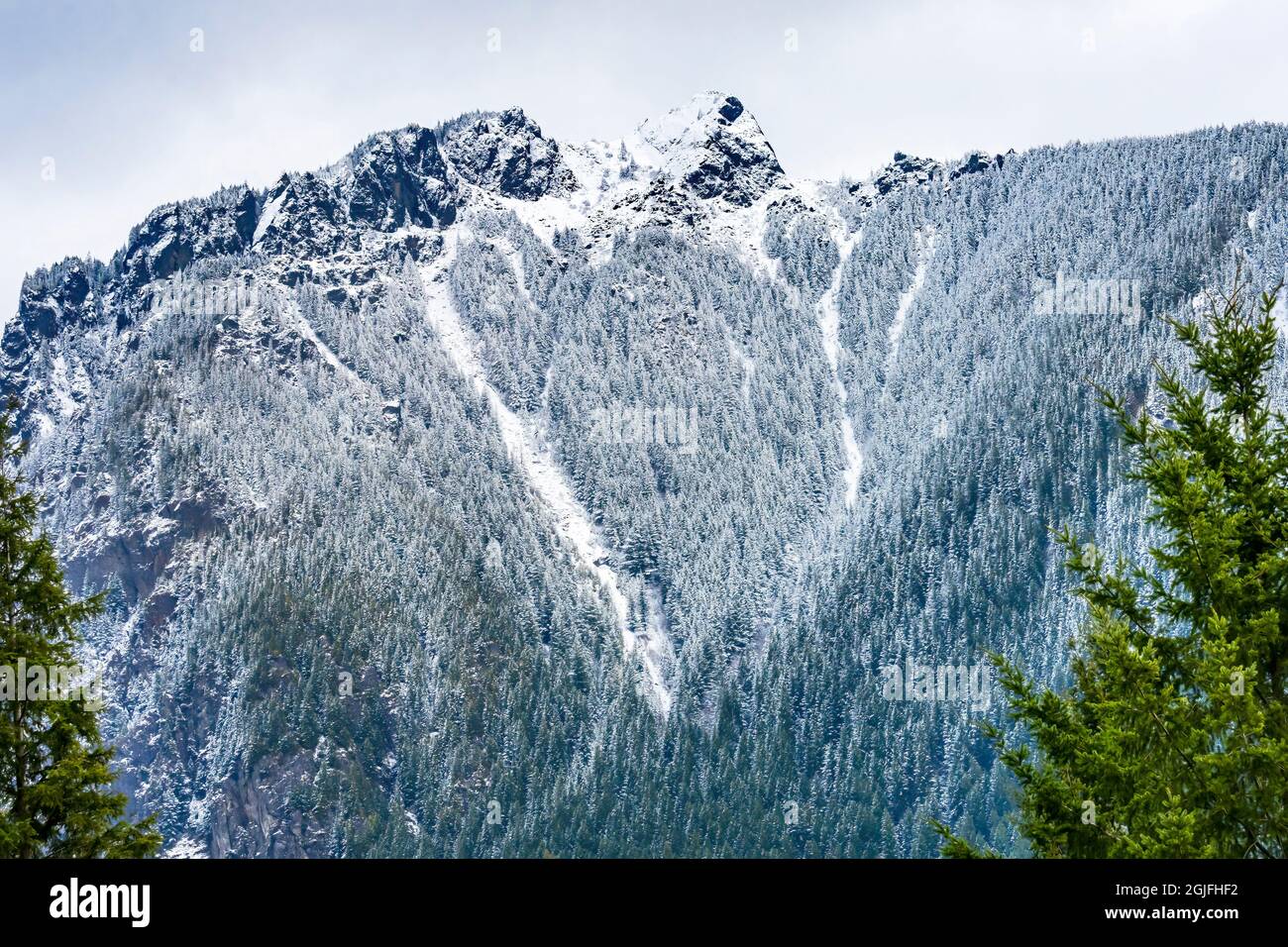 Snow covered Mount Si, North Bend, Washington State Stock Photo - Alamy