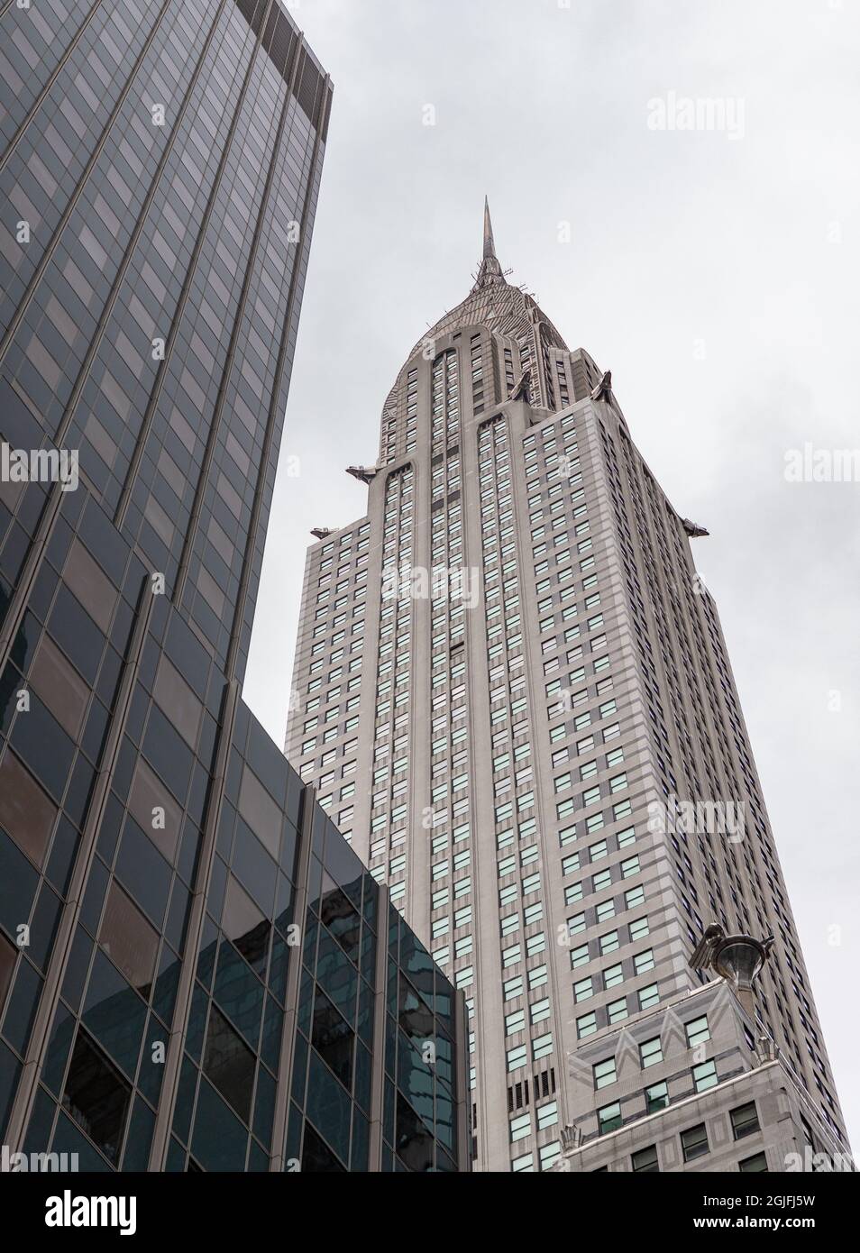 A picture of the Chrysler Building as seen from below Stock Photo - Alamy