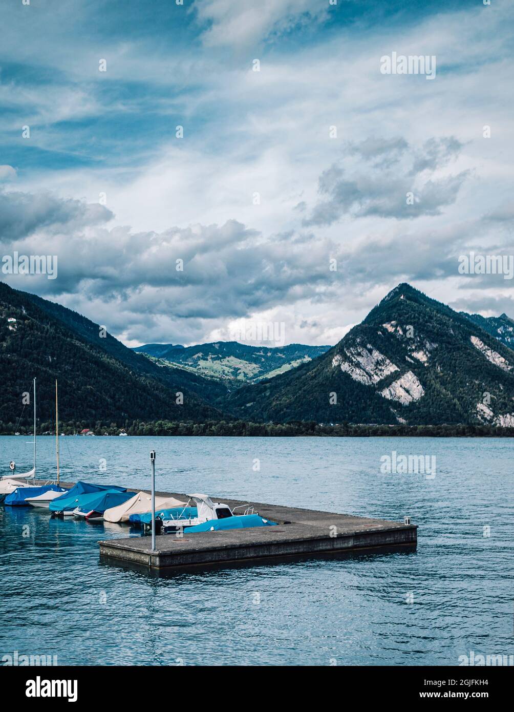 Small jetty for boats hi-res stock photography and images - Alamy