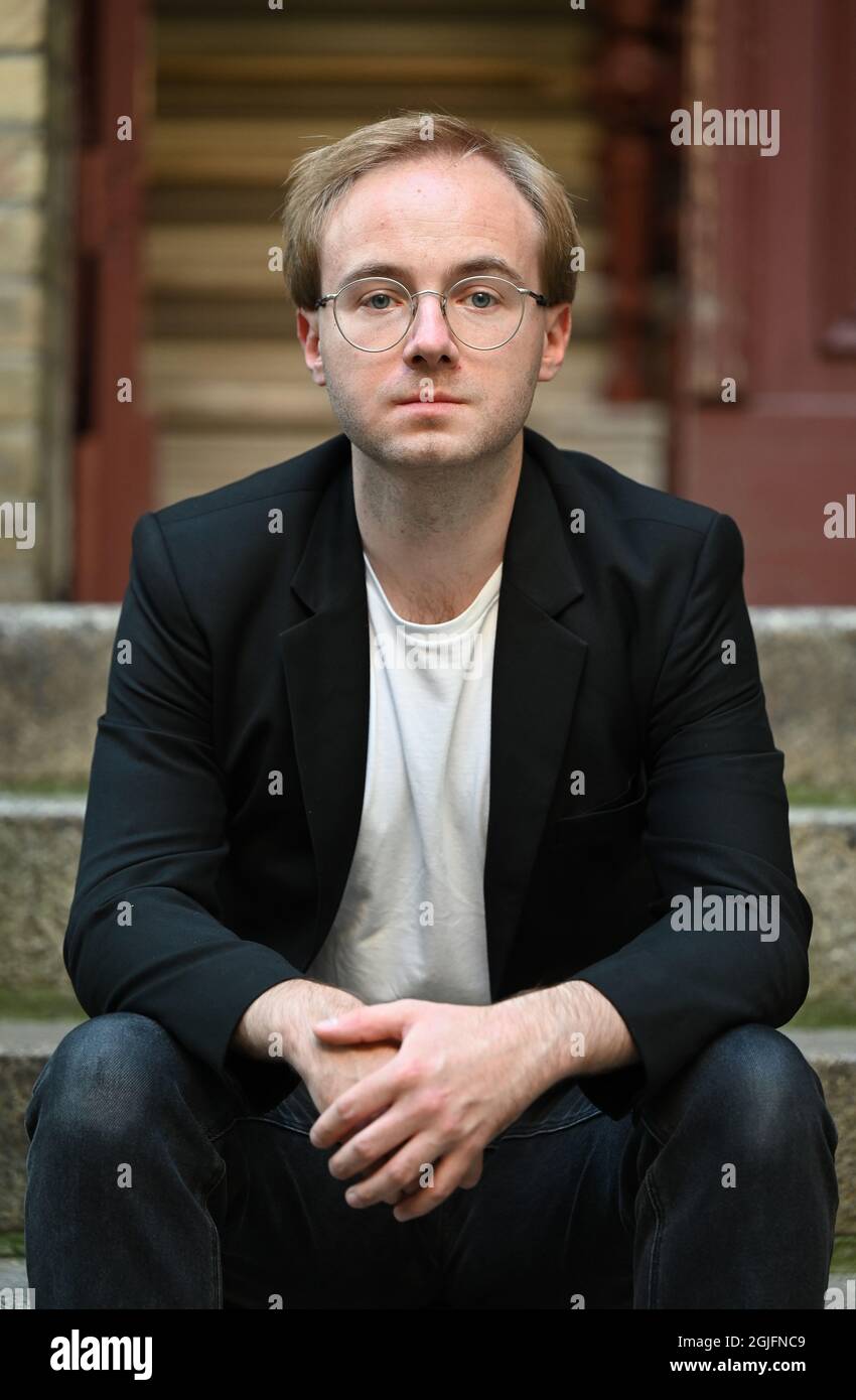 David specht hi-res stock photography and images - Alamy