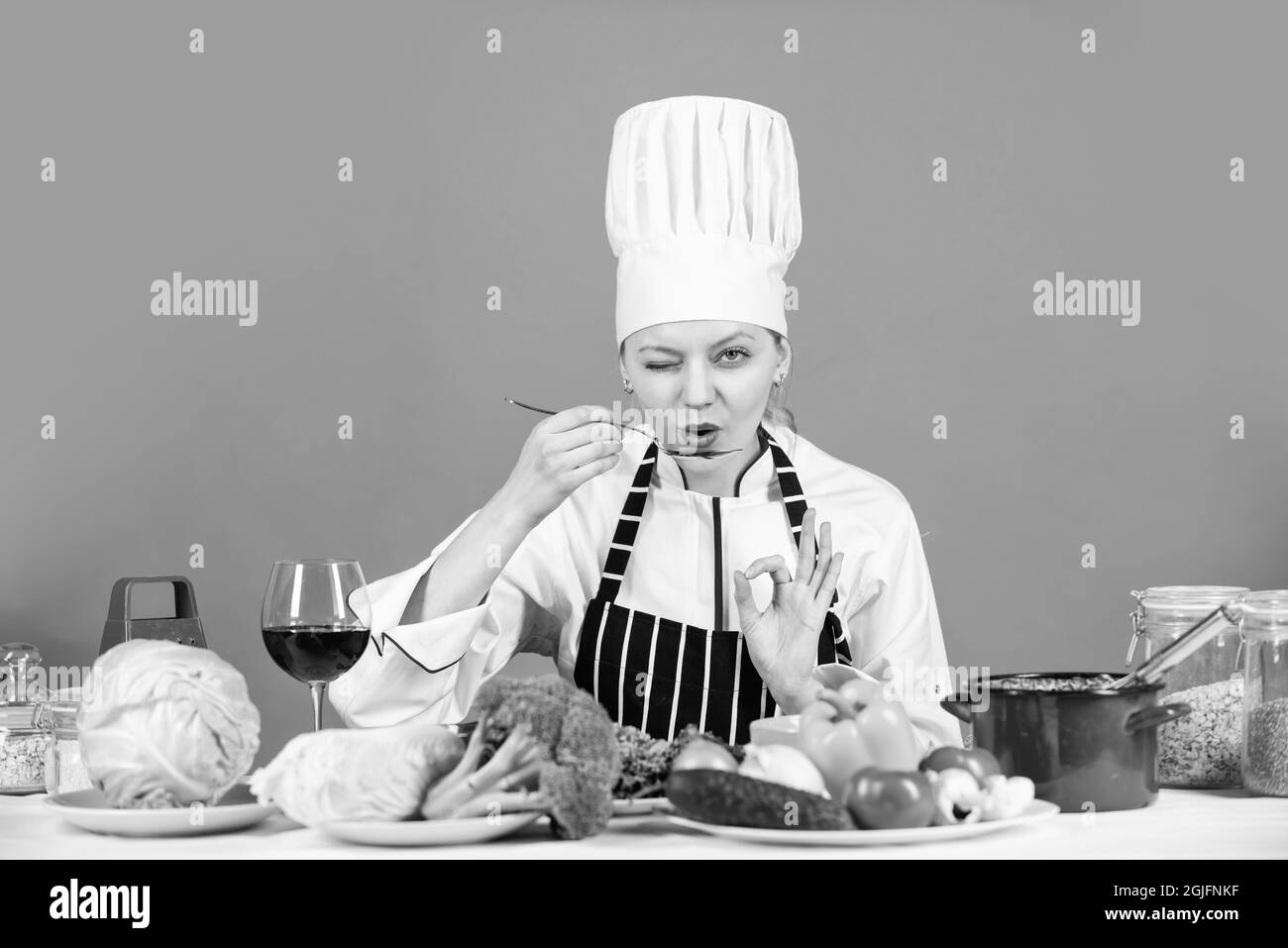 Innovation carrot hi-res stock photography and images - Alamy