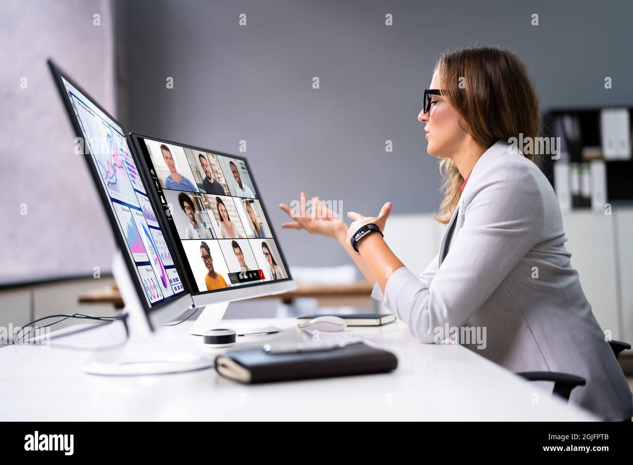 Online Virtual Learning Conference Meeting On Computer Stock Photo - Alamy