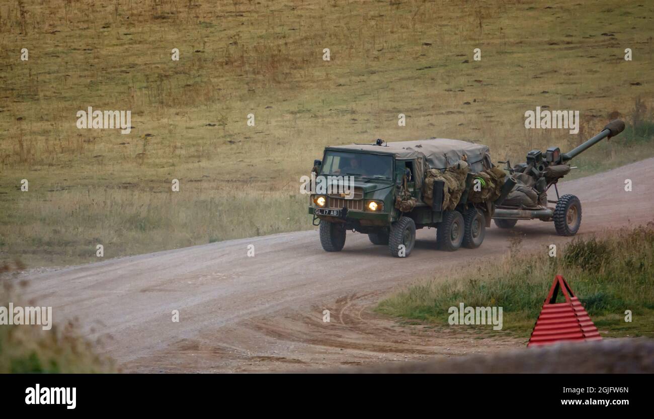 British army Steyr-Daimler-Puch BAE Systems Pinzgauer high-mobility 6x6 ...