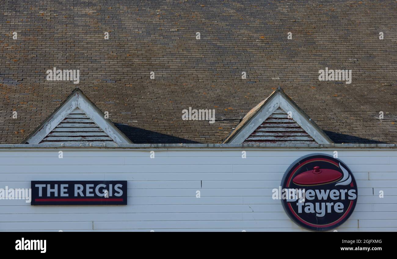 Repeated shapes outdoors hi-res stock photography and images - Alamy