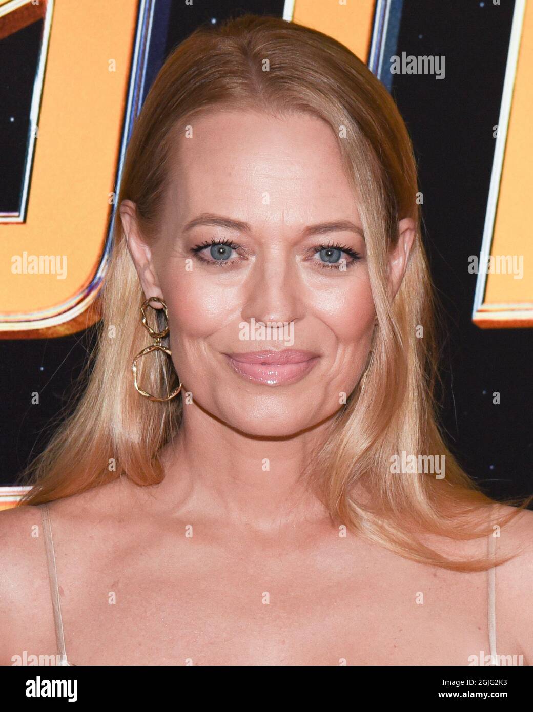 Jeri ryan star trek 2021 hi-res stock photography and images - Alamy