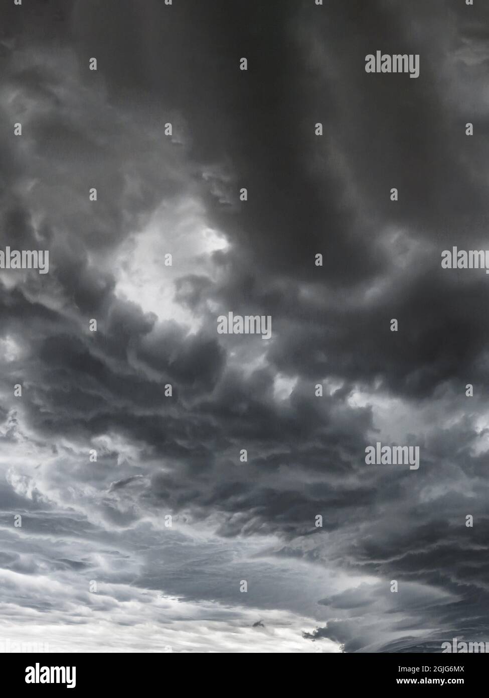 Dark sky with thunderstorm before rainy. Supercell thunderstorm ...