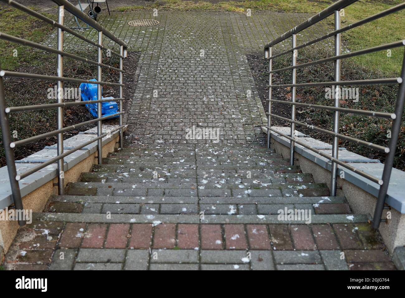 Playground covered in birds poop Stock Photo - Alamy