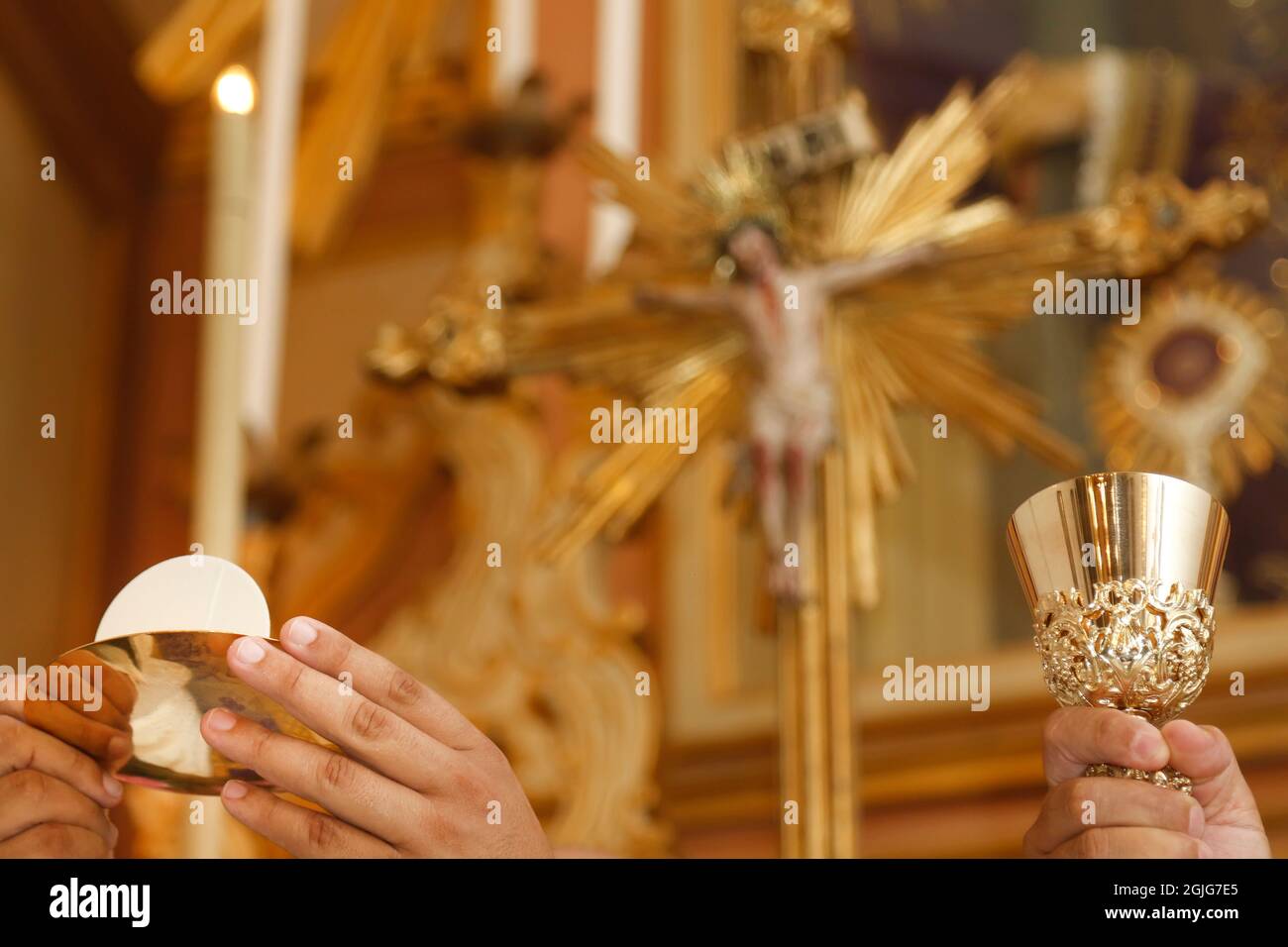 Consecration of bread and wine in the body and blood of Jesus - Sacred ...