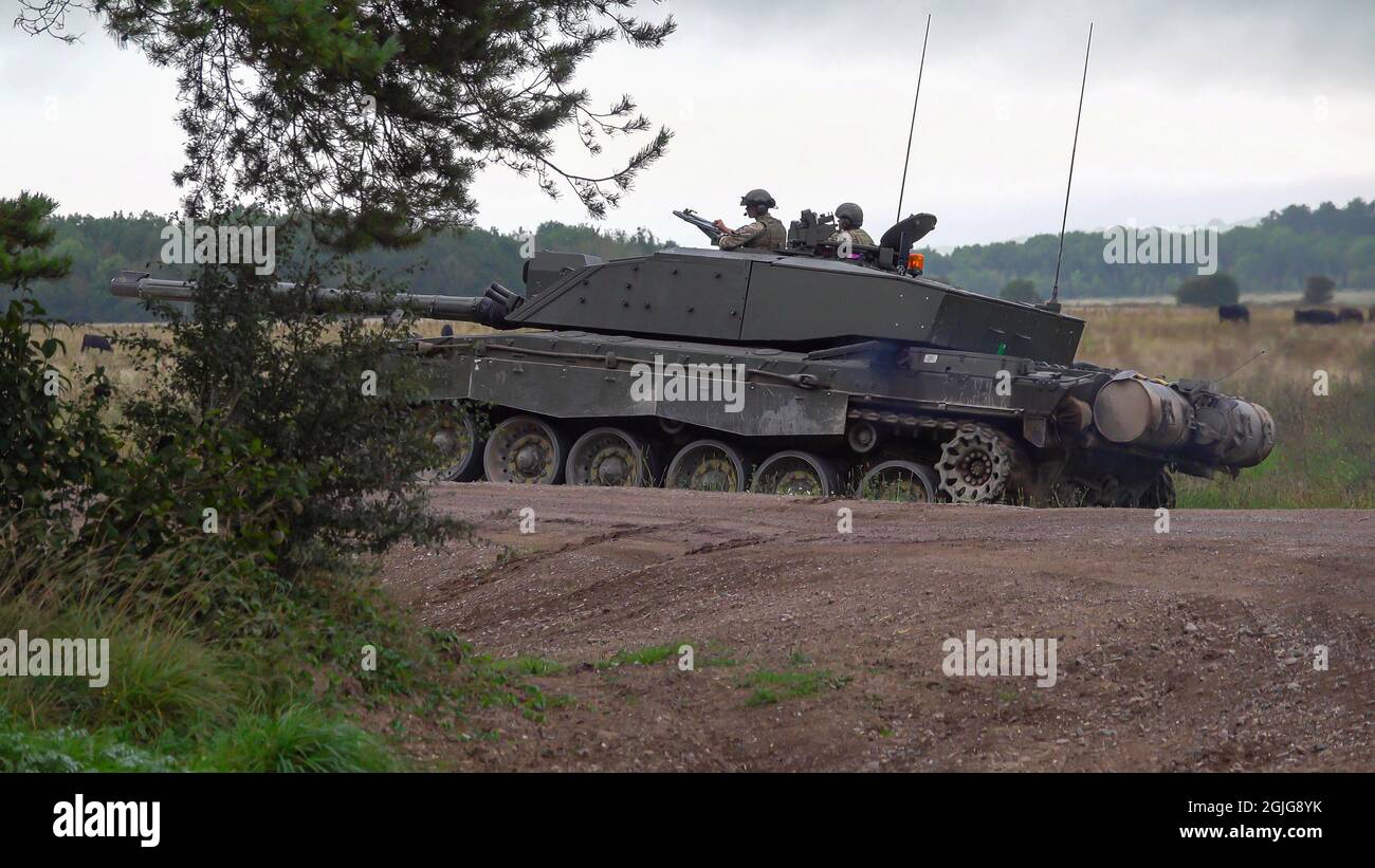 close up action shot of a British Army Challenger 2 FV4034 Main Battle ...