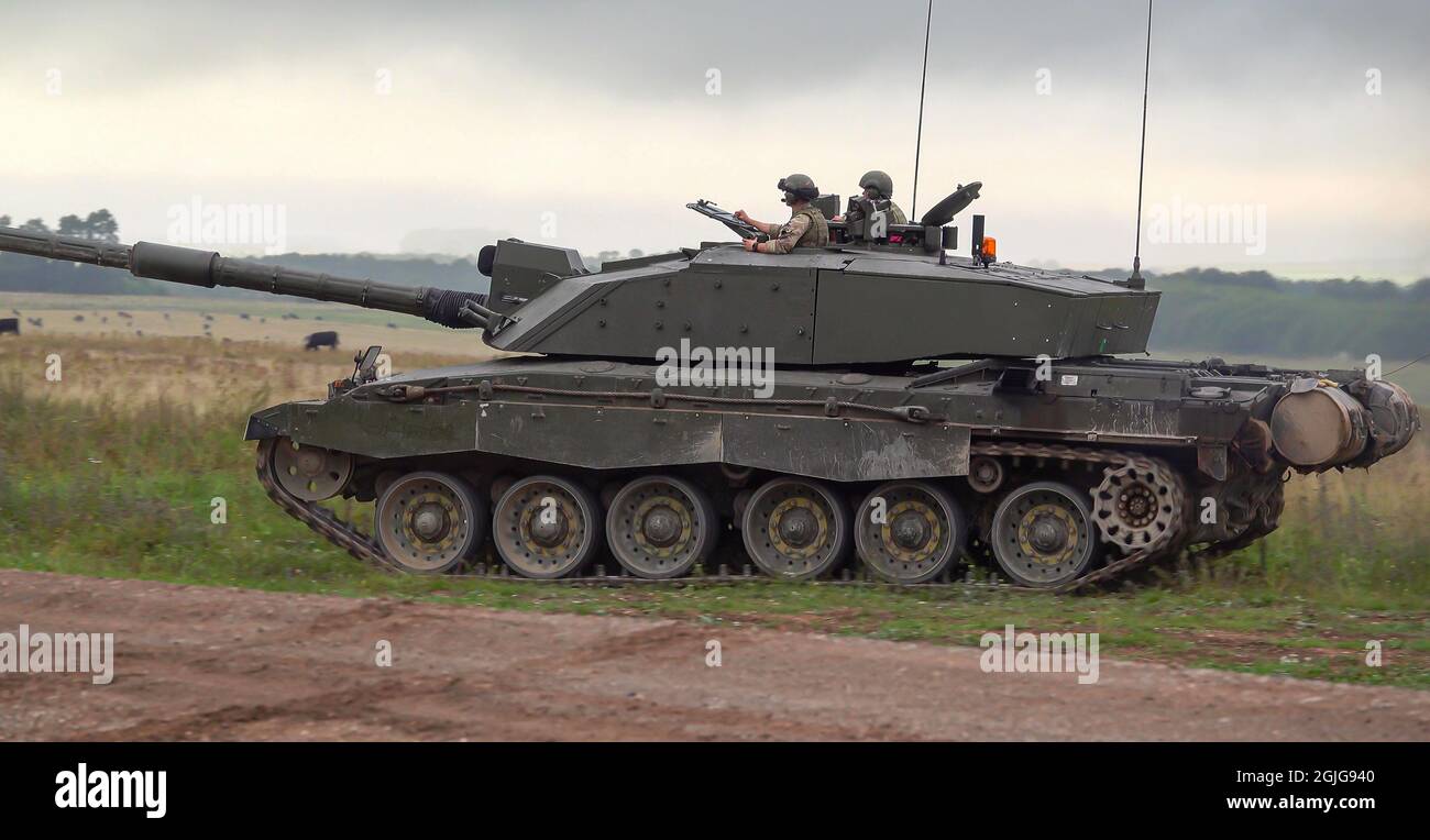 close up action shot of a British Army Challenger 2 FV4034 Main Battle ...