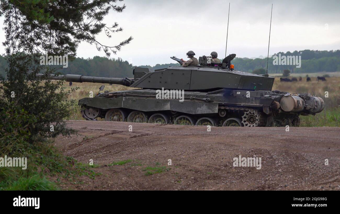 close up action shot of a British Army Challenger 2 FV4034 Main Battle ...