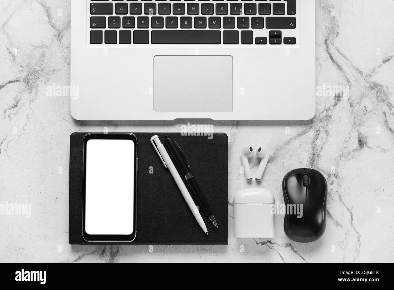 Digital devices work Black and White Stock Photos & Images - Alamy