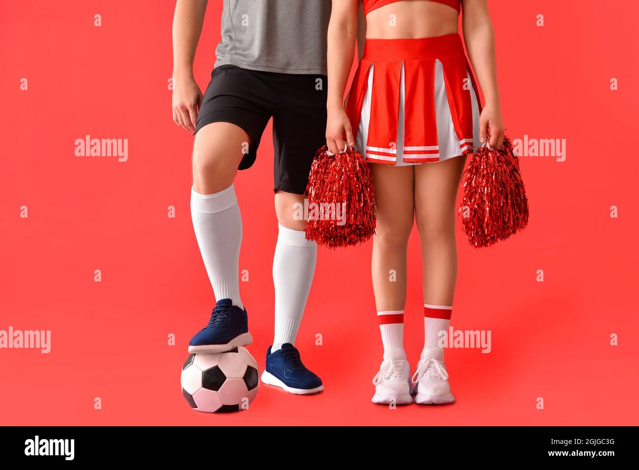 Cheerleader football player hi-res stock photography and images - Alamy