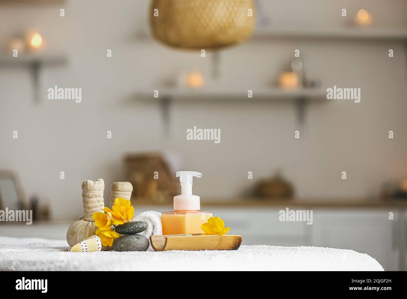 Tray with beautiful spa composition in salon Stock Photo - Alamy