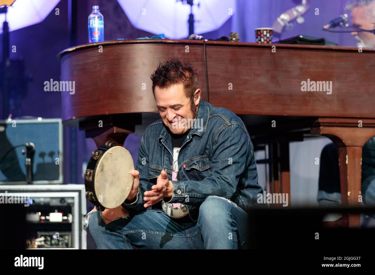 Counting crows millard powers hi-res stock photography and images - Alamy