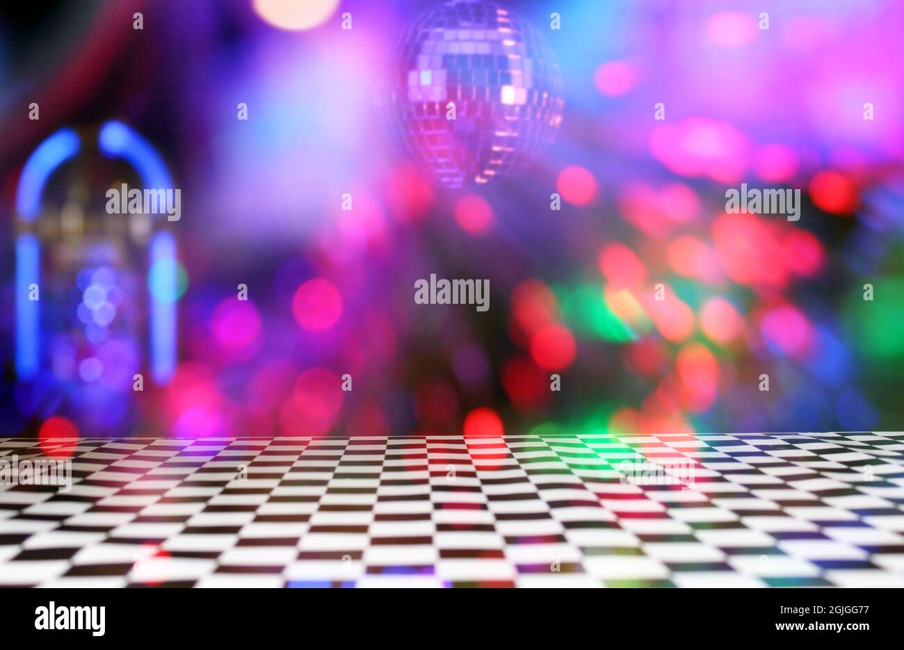 Disco ball in bar hi-res stock photography and images - Alamy