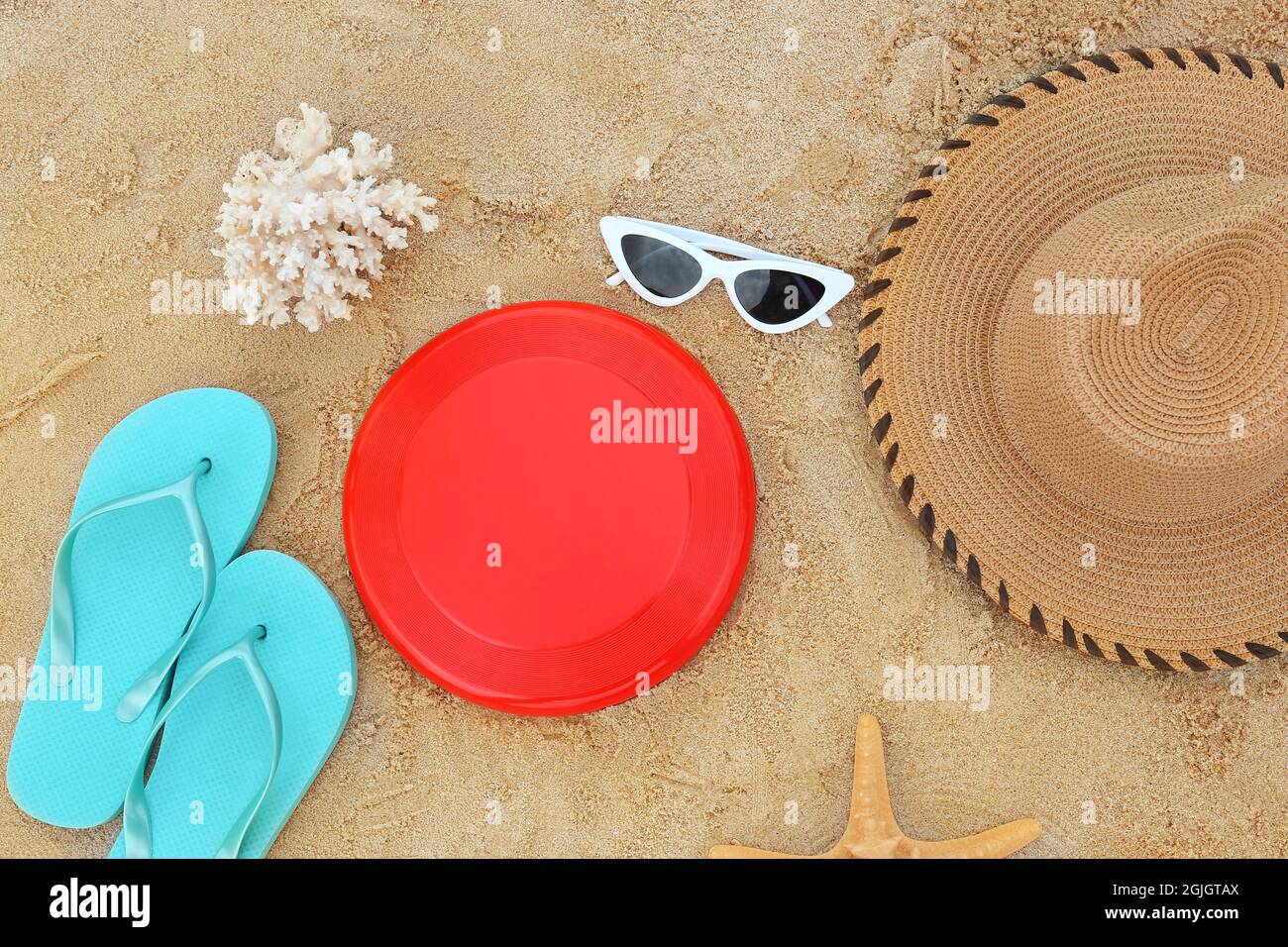 Straw disk hi-res stock photography and images - Alamy