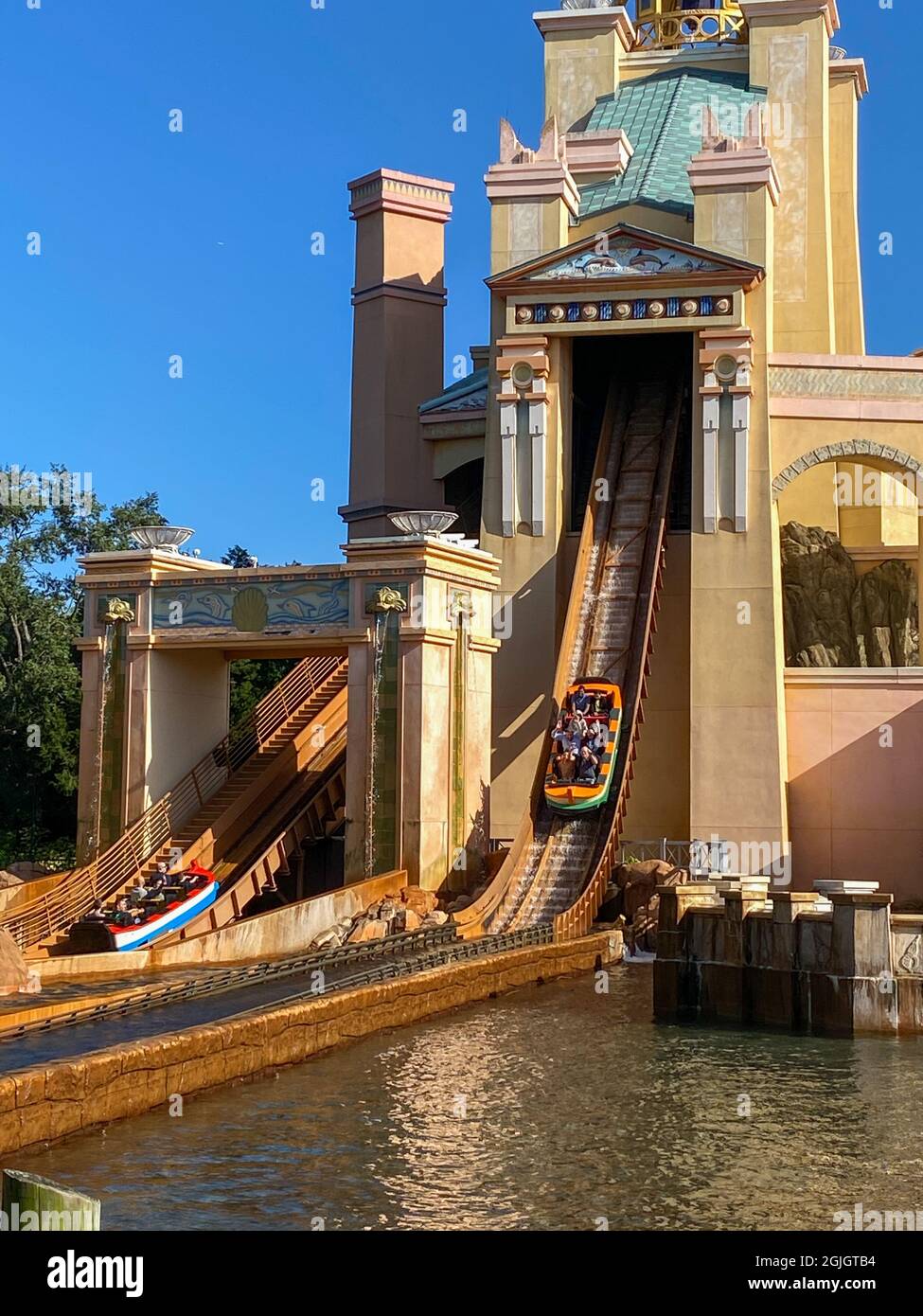 Seaworld orlando journey to atlantis hi-res stock photography and ...