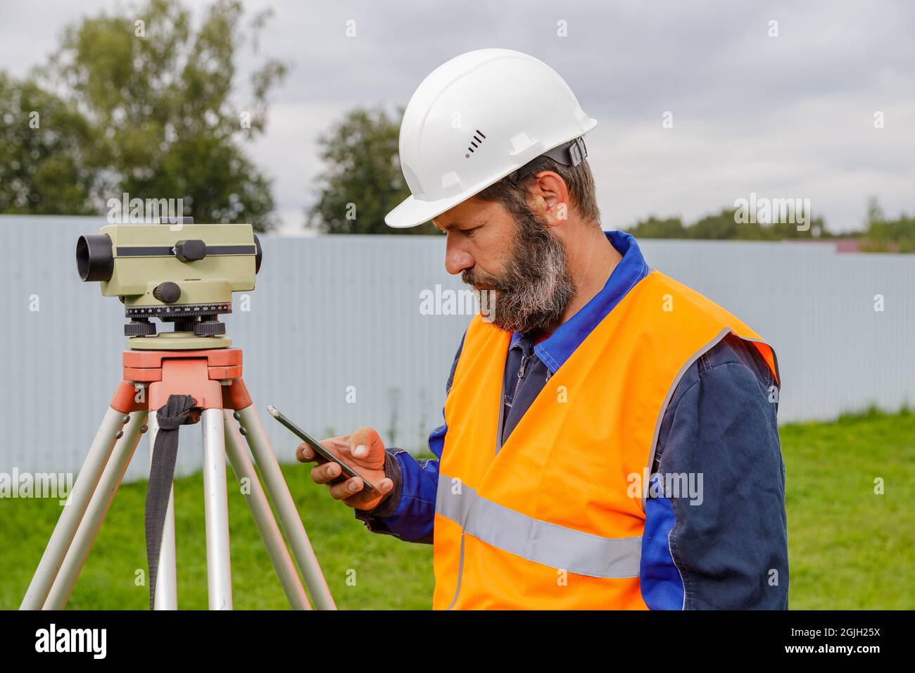 Phone inspection hi-res stock photography and images - Alamy