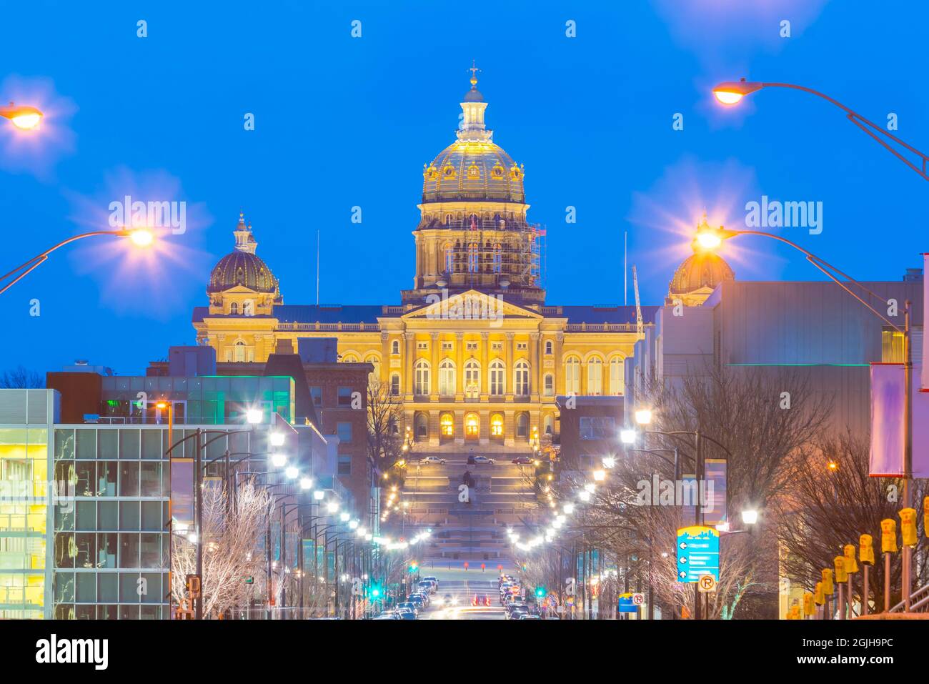 Exterior iowa state capitol hi-res stock photography and images - Alamy