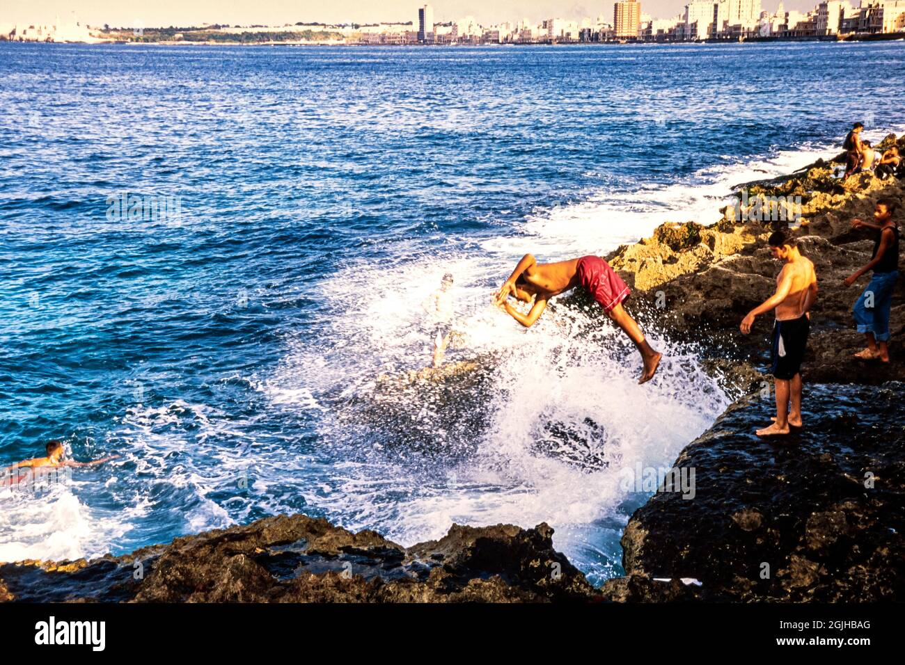 An jumping over rocks hi-res stock photography and images - Alamy