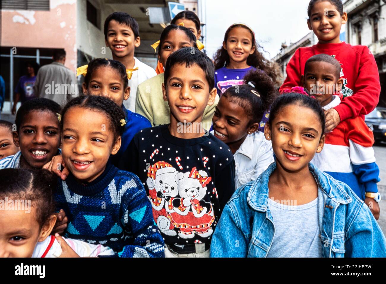 Cuban school children in the street, central Havana, Cuba Stock Photo ...