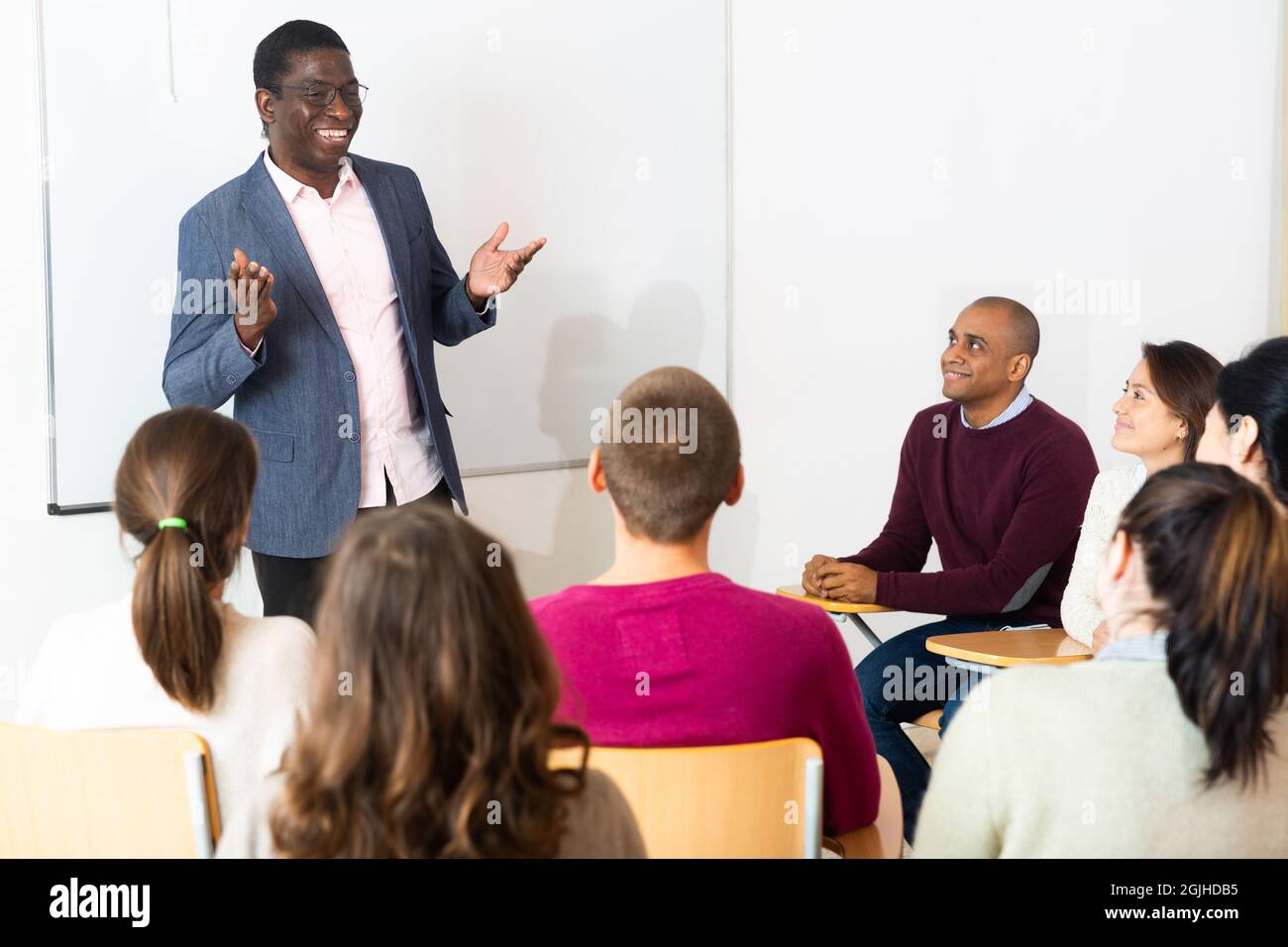 University teacher conducts lesson for students Stock Photo - Alamy